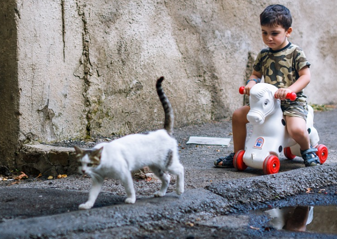 Tips for Teaching Your Toddler How to Use Ride-On Toys - My Pro Scooter